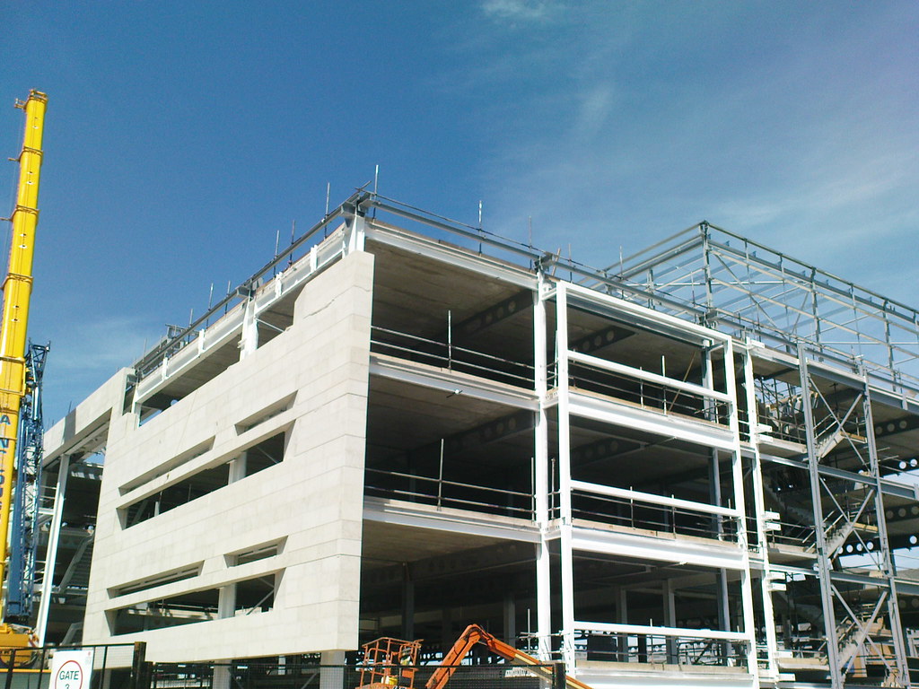 Peste 12,5 mil euro, pentru construirea unui amplu centru comercial ...